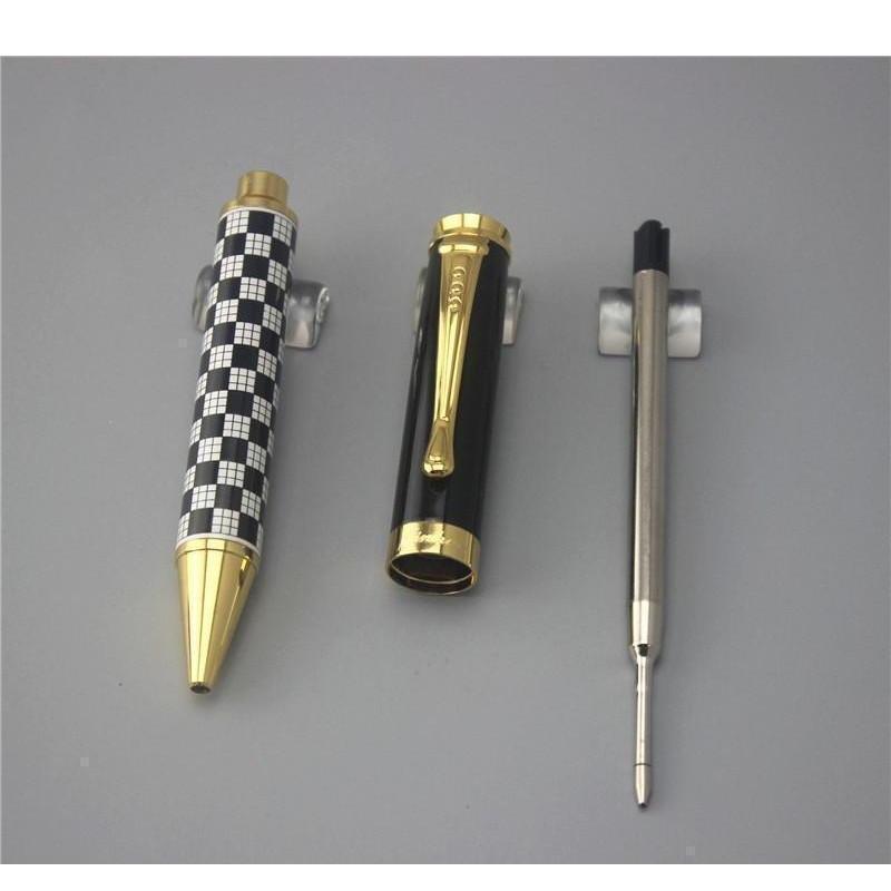 Checkers Pen